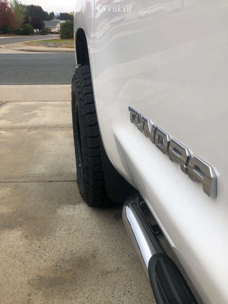 2016 Toyota Tundra with 18x9 18 Method Grid and 275/70R18 Falken ...