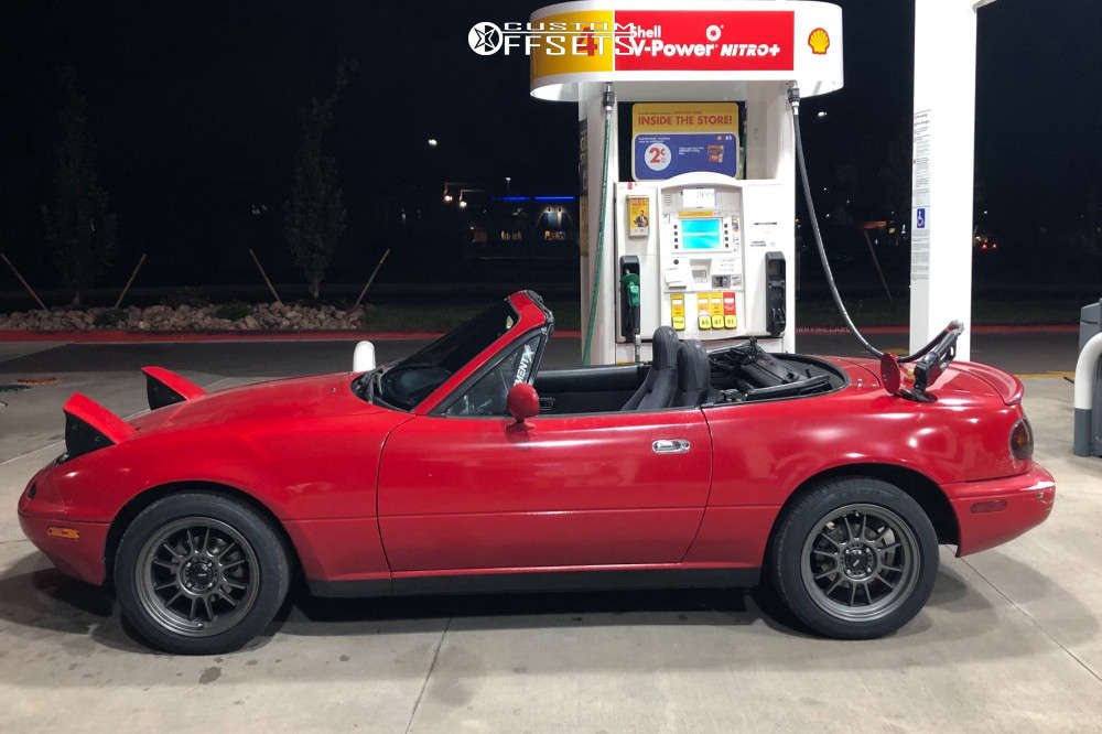 1990 Mazda MX-5 Miata with 15x7.5 30 Konig Hypergram and 195/45R15 Toyo ...