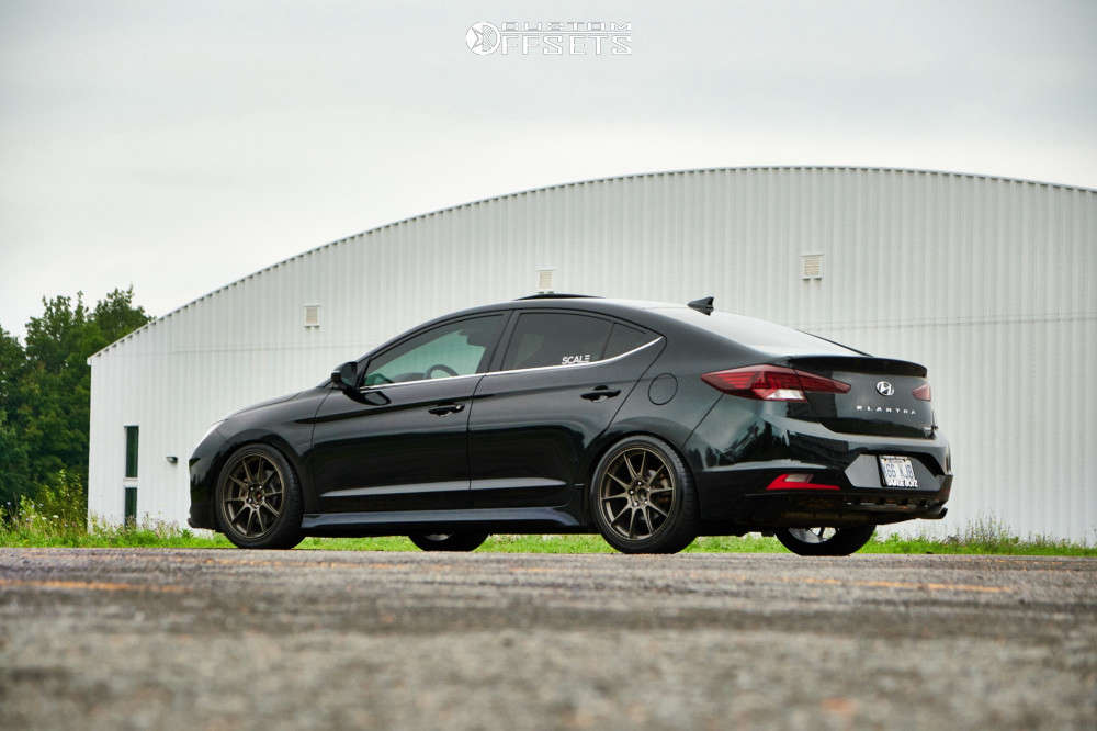 2019 Hyundai Elantra with 18x8 40 Fast Wheels Fc08 and 225/40R18 Nokian ...