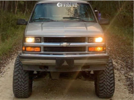 1998 Chevrolet K1500 with 15x10 -47 Pro Comp Series 69 and 37/15.5R15 ...