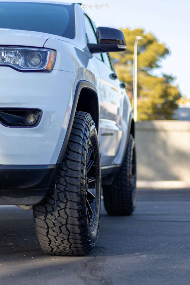 2017 Jeep Grand Cherokee with 18x8.5 18 American Racing Ar933 and 265 ...