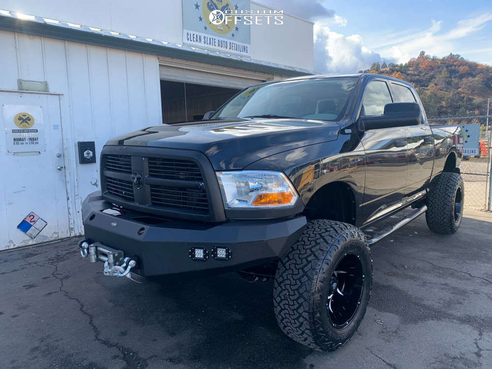 2011 Ram 2500 with 20x12 -51 Vision Prowler and 37/13.5R20 Venom Power ...