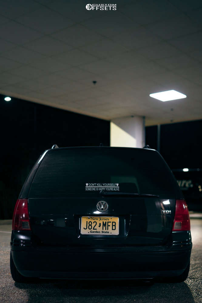 2002 Volkswagen Jetta with 18x8.5 35 Rotiform Ccv and 215/40R18 ...