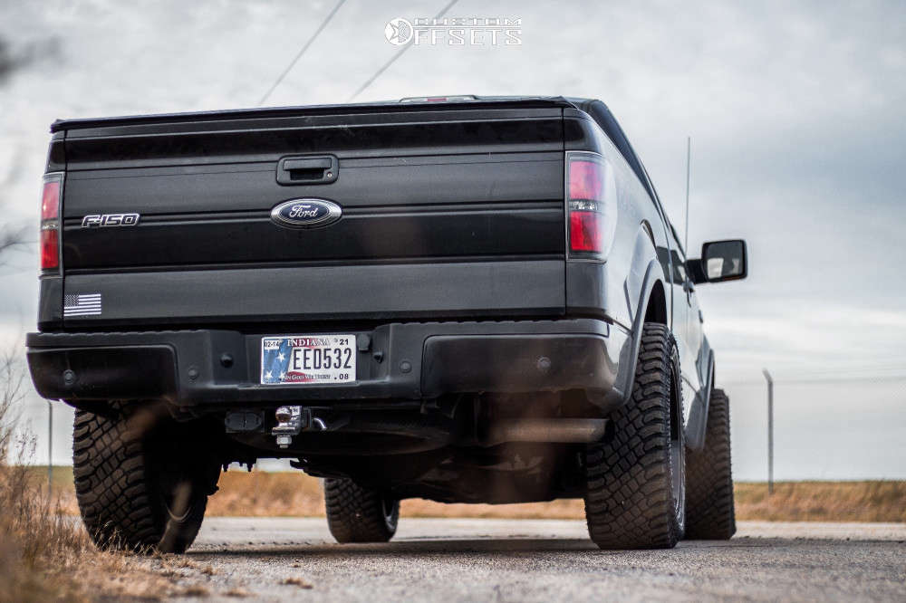 2014 Ford F-150 with 20x10 -18 Anthem Off-Road Viper and 33/12.5R20 ...