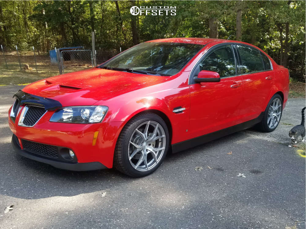 2008 Pontiac G8 with 19x8.5 33 Rohana Rfx5 and 245/40R19 Continental ...
