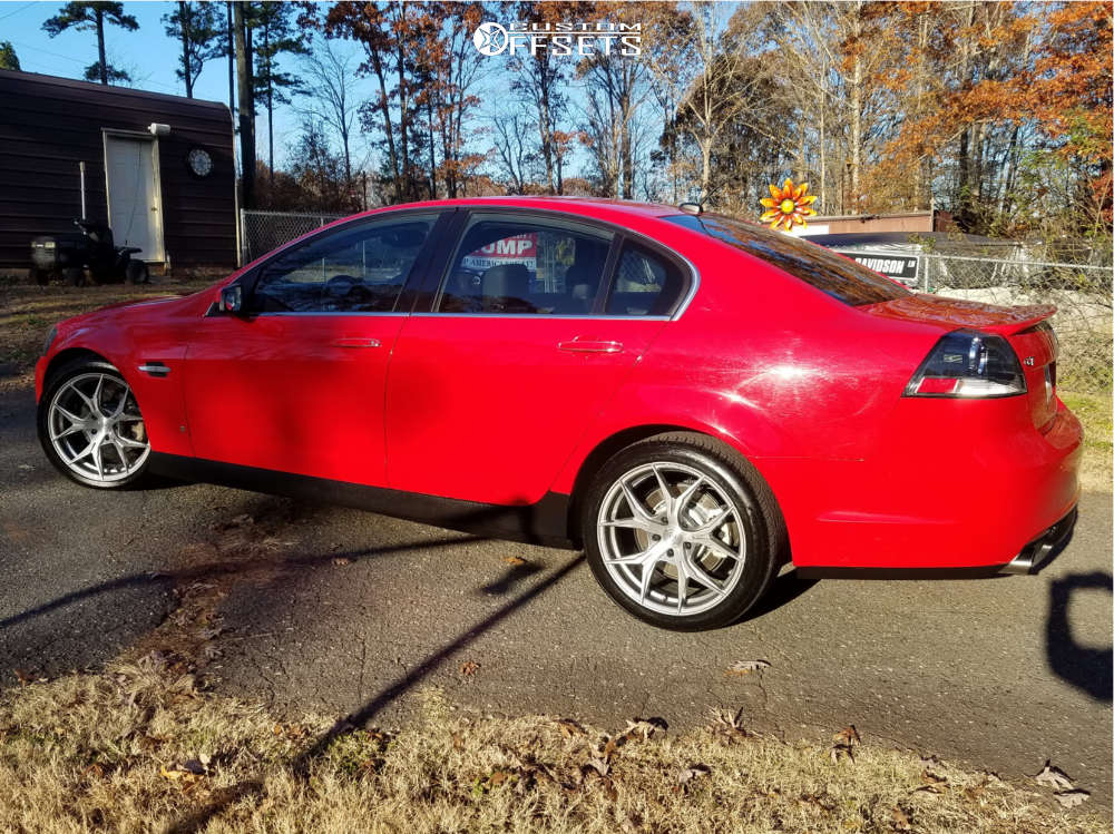 2008 Pontiac G8 with 19x8.5 33 Rohana Rfx5 and 245/40R19 Continental ...