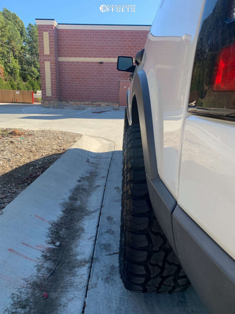 2006 Ford Explorer with 18x9 0 Fuel Boost and 305/60R18 Federal Xplora ...