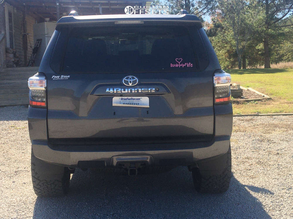 2020 Toyota 4Runner with 22x10 -19 Vision Rocker and 33/12.5R22 Venom ...