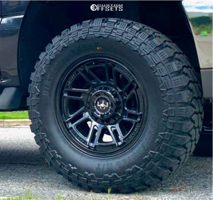 2006 GMC Yukon with 17x9 0 Motiv Offroad Millenium and 35/12.5R17 ...