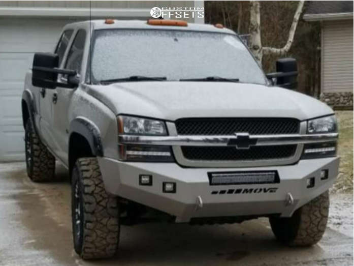 2003 Chevrolet Silverado 2500 HD with 17x9 12 Ultra Baron and 285/70R17 ...