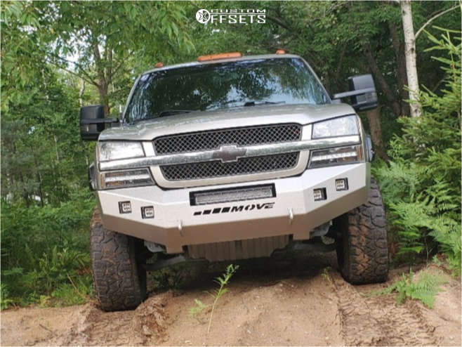 2003 Chevrolet Silverado 2500 HD with 17x9 12 Ultra Baron and 285/70R17 ...