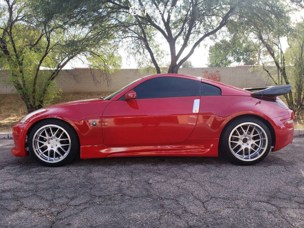 2004 Nissan 350Z with 19x9 20 XXR 530d and 245/40R19 Accelera Alpha and ...