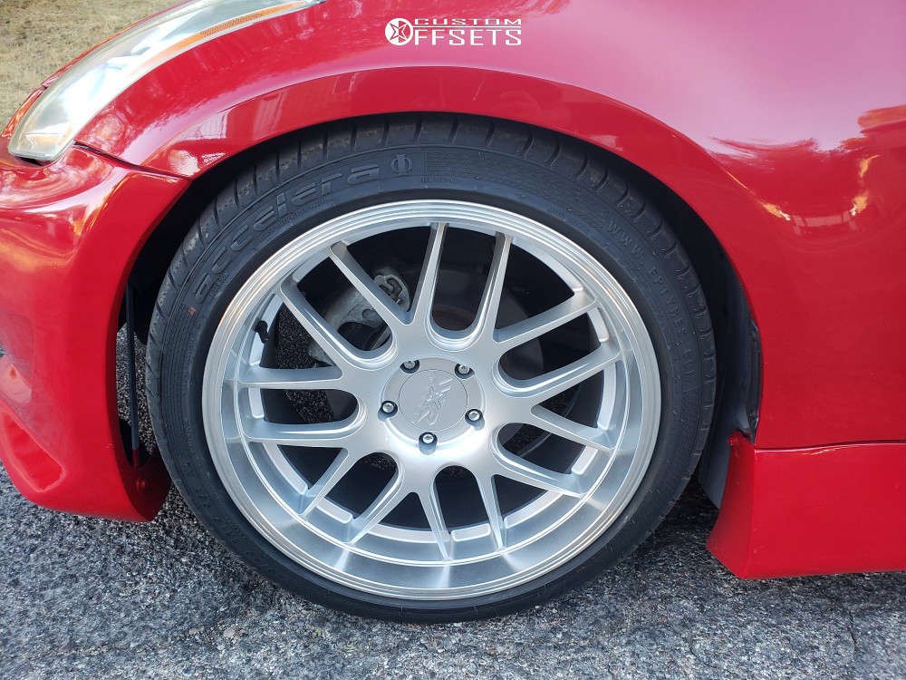 2004 Nissan 350Z with 19x9 20 XXR 530d and 245/40R19 Accelera Alpha and Stock | Custom Offsets