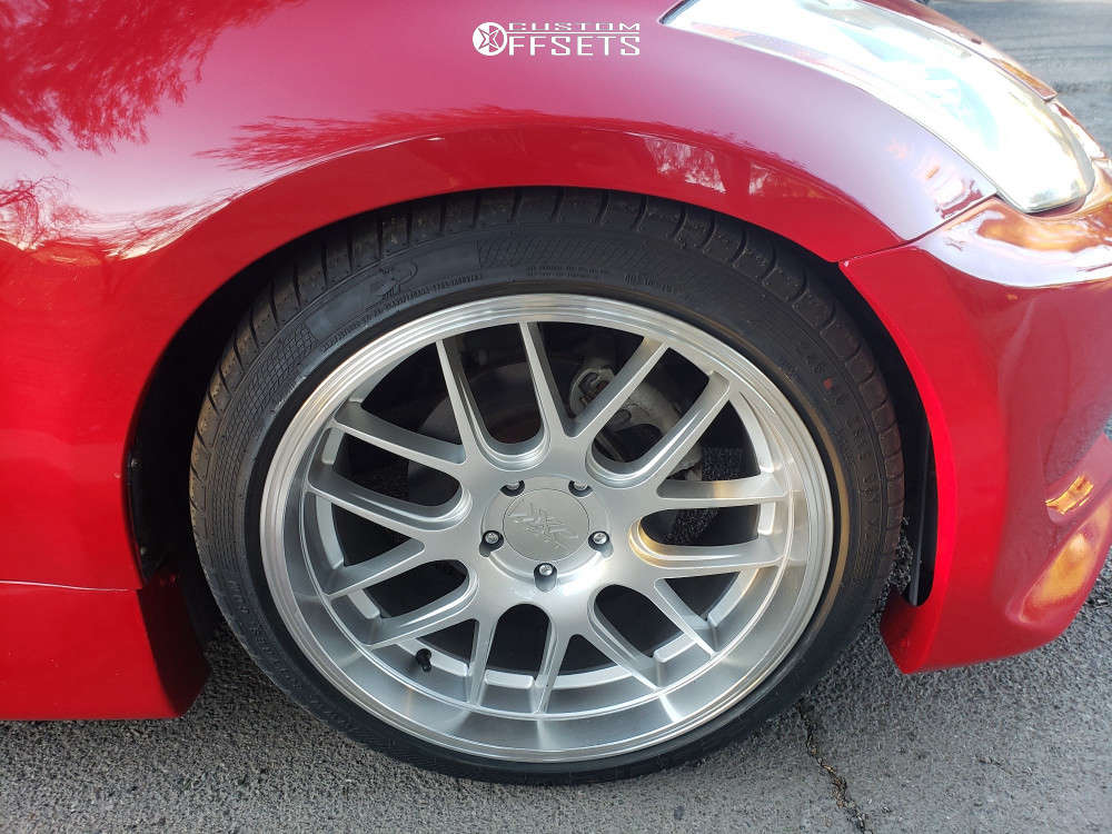 2004 Nissan 350Z with 19x9 20 XXR 530d and 245/40R19 Accelera Alpha and Stock | Custom Offsets