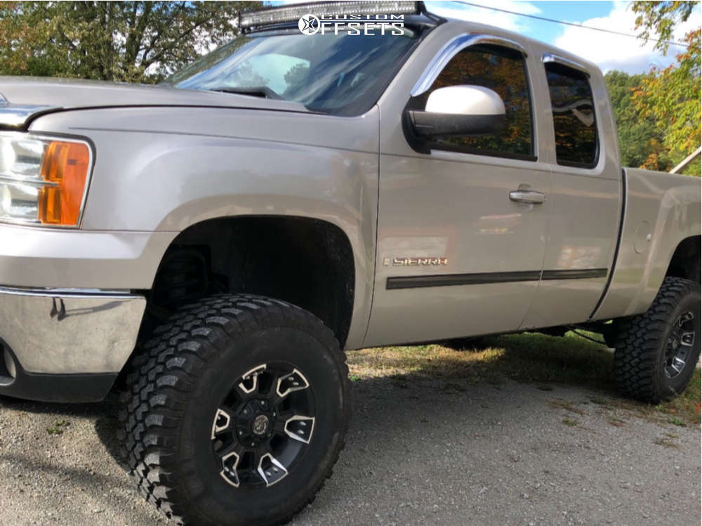 2007 GMC Sierra 1500 with 17x9 -12 Panther Offroad 904 and 35/12.5R17 ...