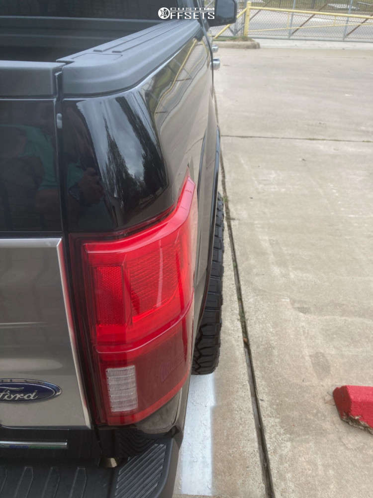 2019 Ford F-150 with 22x10 -19 Cali Offroad Summit and 305/45R22 Nitto ...