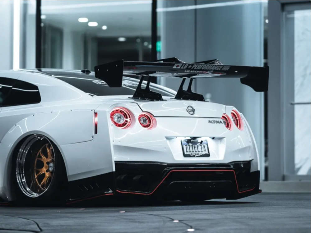 2015 Nissan GT-R with 20x11 -43 SSR Professor Ms3 and 285/35R20 Nitto ...