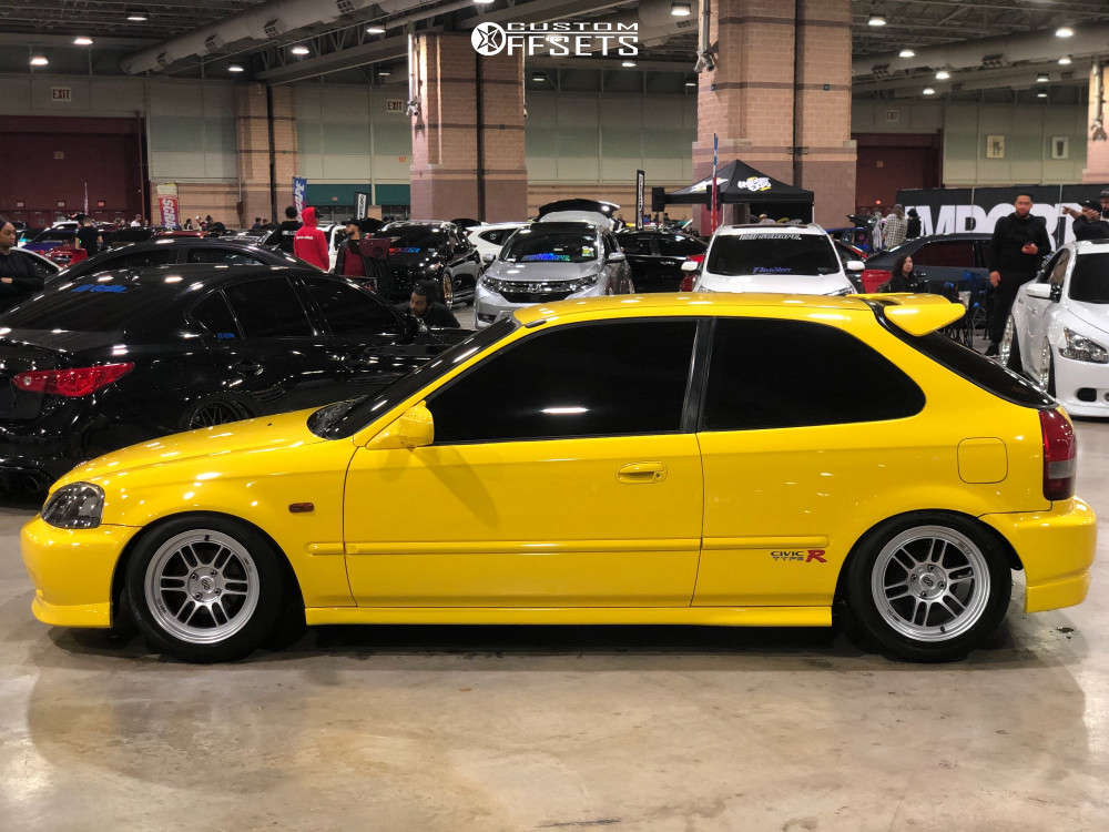 2000 Honda Civic with 15x8 28 Enkei Rpf1 and 205/50R15 Nitto Nt05 and ...