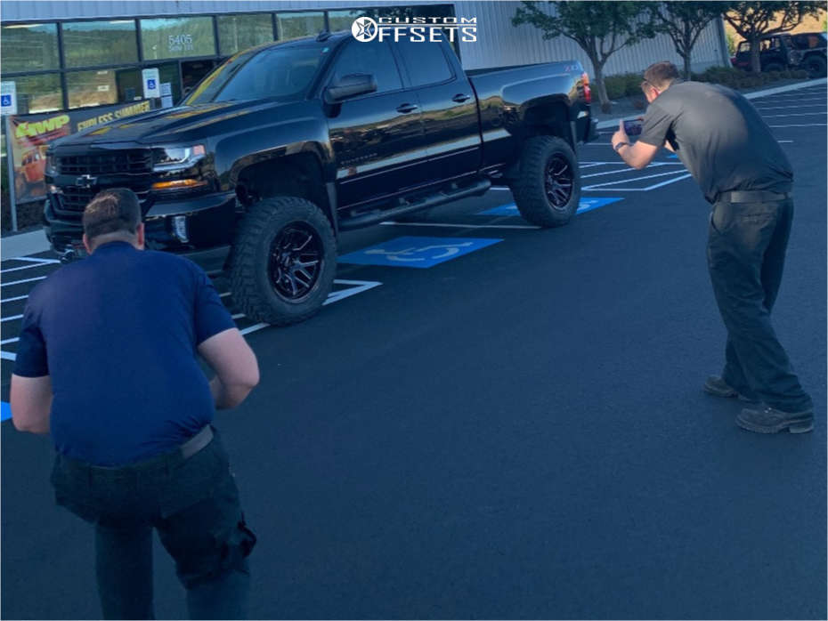 2018 Chevrolet Silverado 1500 with 20x10 -24 4WP Factory S-Series and ...