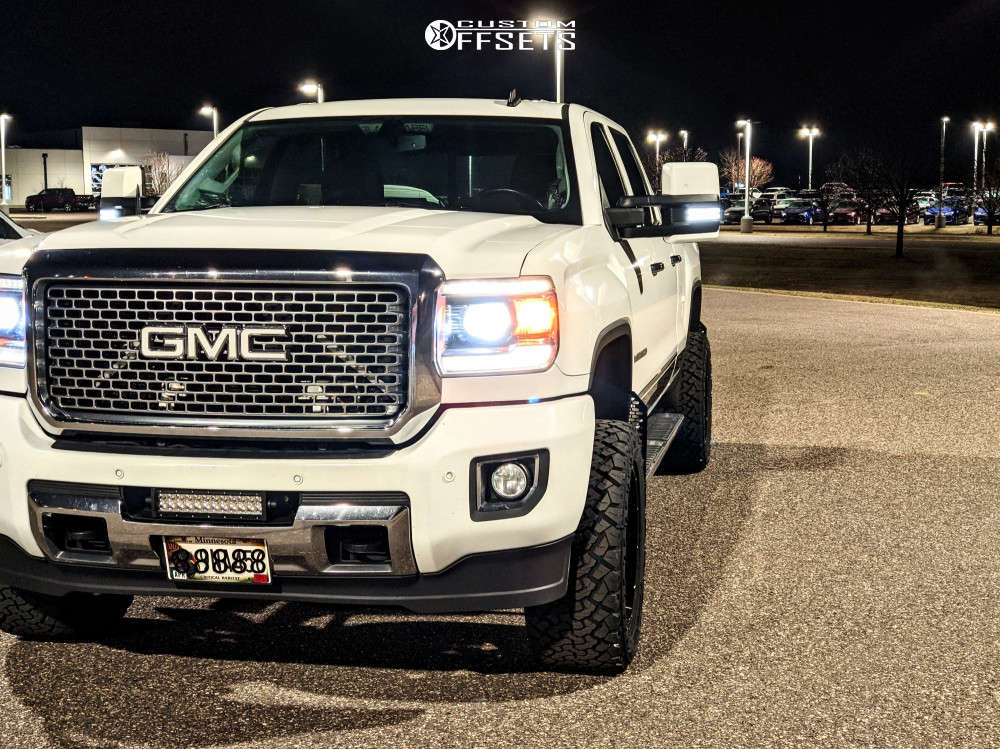 2015 GMC Sierra 2500 HD with 20x10 -24 XD Buck and 33/12.5R20 Venom ...