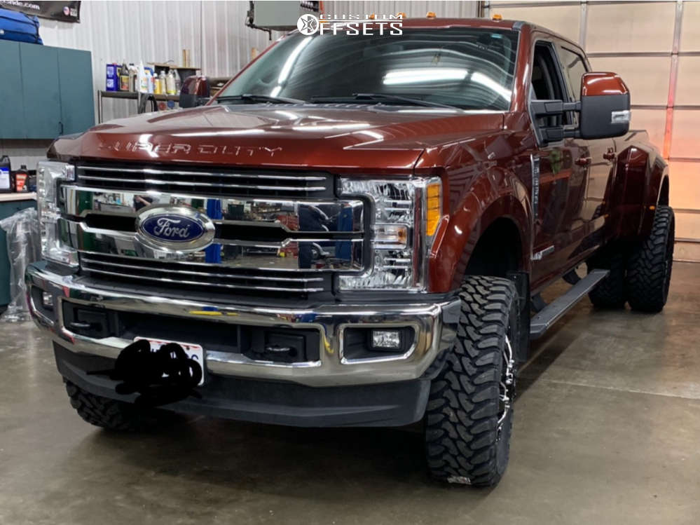 2017 Ford F-350 Super Duty with 22x8.25 105 and 37/12.5R22 Toyo Tires ...