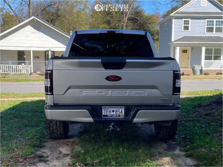 2019 Ford F-150 with 22x10 -19 Vision Razor and 305/45R22 Hankook ...