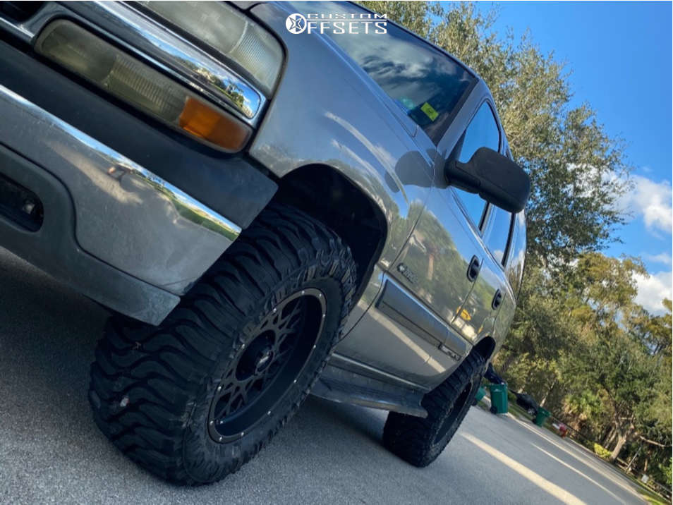 2002 Chevrolet Tahoe with 18x9 -12 Vision Rocker and 33/12.5R18 Federal ...