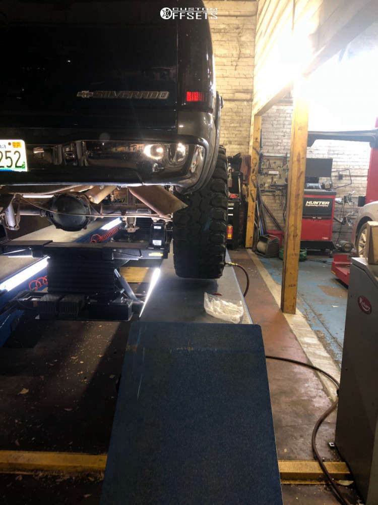 2000 Chevrolet Silverado 1500 with 24x10 32 Rev Replicas Escalade 585 ...