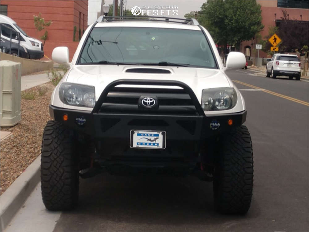 2004 Toyota 4Runner with 16x8.5 -6 Level 8 Bully Pro and 315/75R16 ...