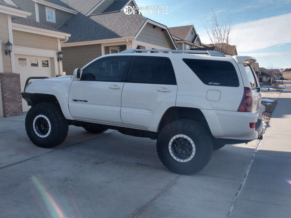 2004 Toyota 4Runner with 16x8.5 -6 Level 8 Bully Pro and 315/75R16 ...