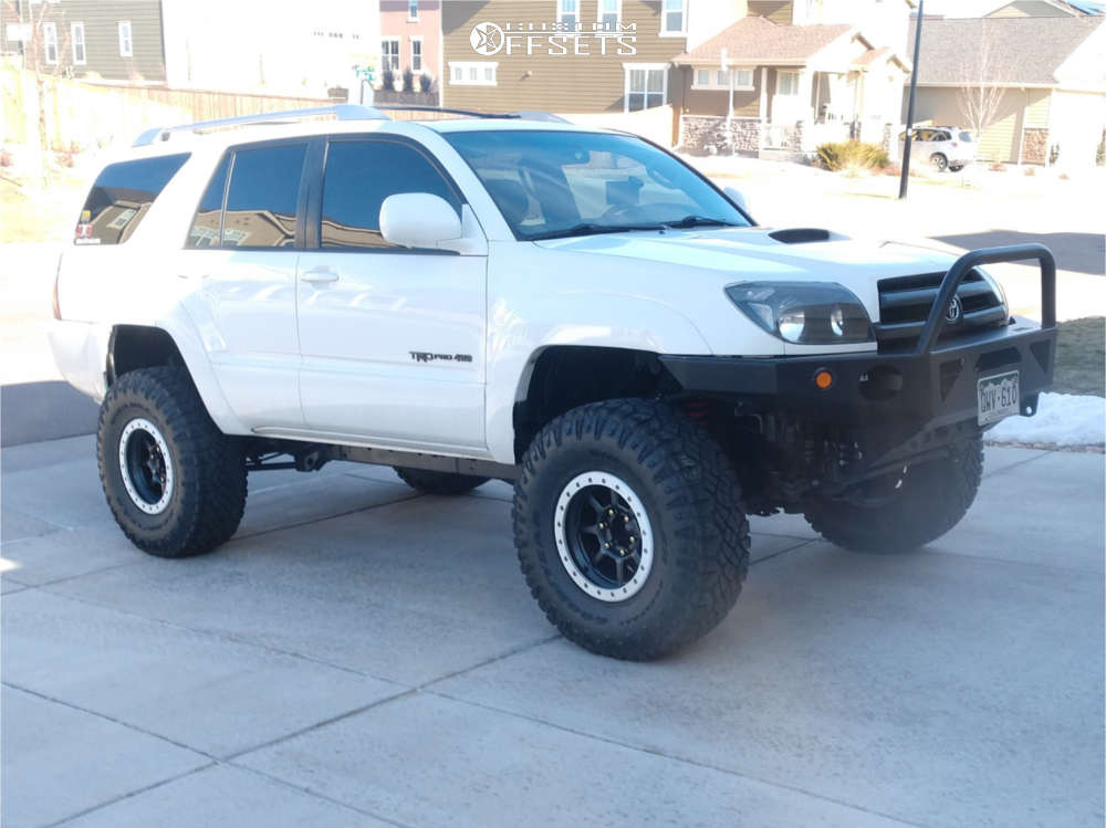 2004 Toyota 4Runner with 16x8.5 -6 Level 8 Bully Pro and 315/75R16 ...