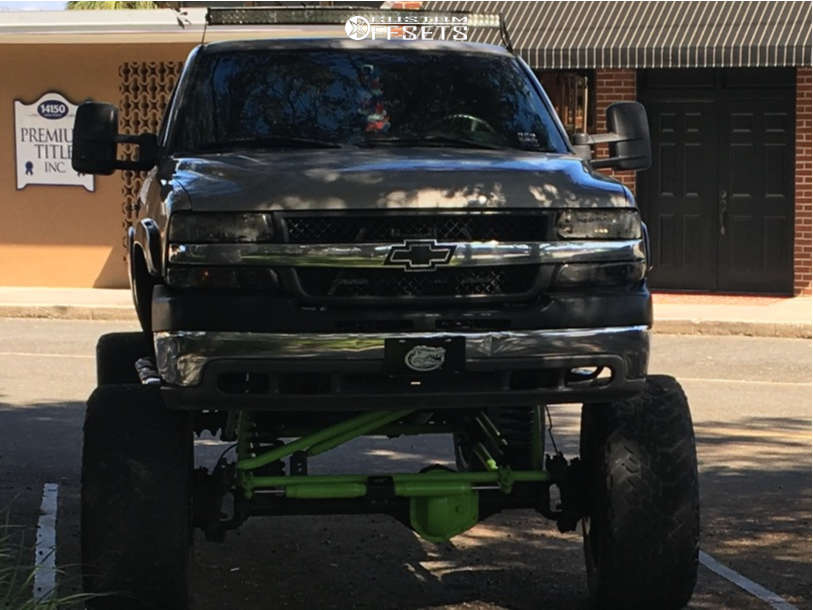 2001 Chevrolet Silverado 2500 HD with 24x14 -75 Hostile Alpha and 40/15 ...