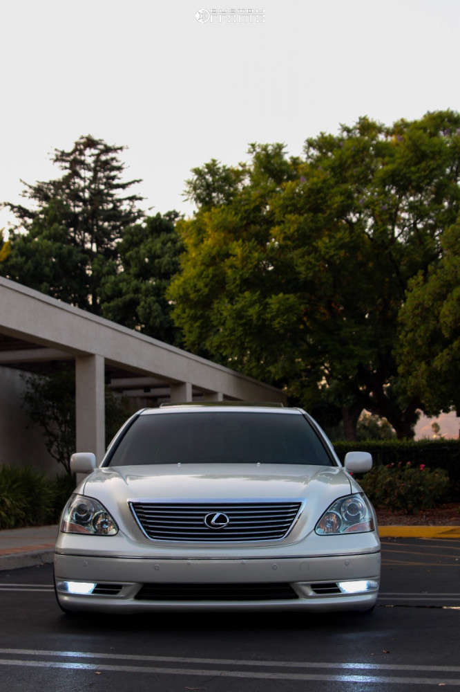 2004 Lexus LS430 with 20x9.5 -5 Lowenhart LDR and 225/35R20 Falken ...
