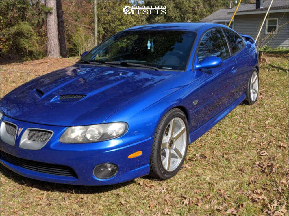 2005 Pontiac GTO with 18x8.5 35 JNC Jnc026 and 225/40R18 Ironman Imove ...