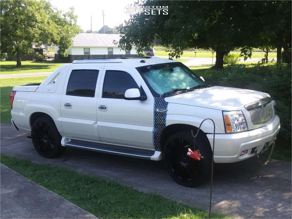 2004 Cadillac Escalade EXT with 26x10 28 KMC Addict and 305/35R26 ...