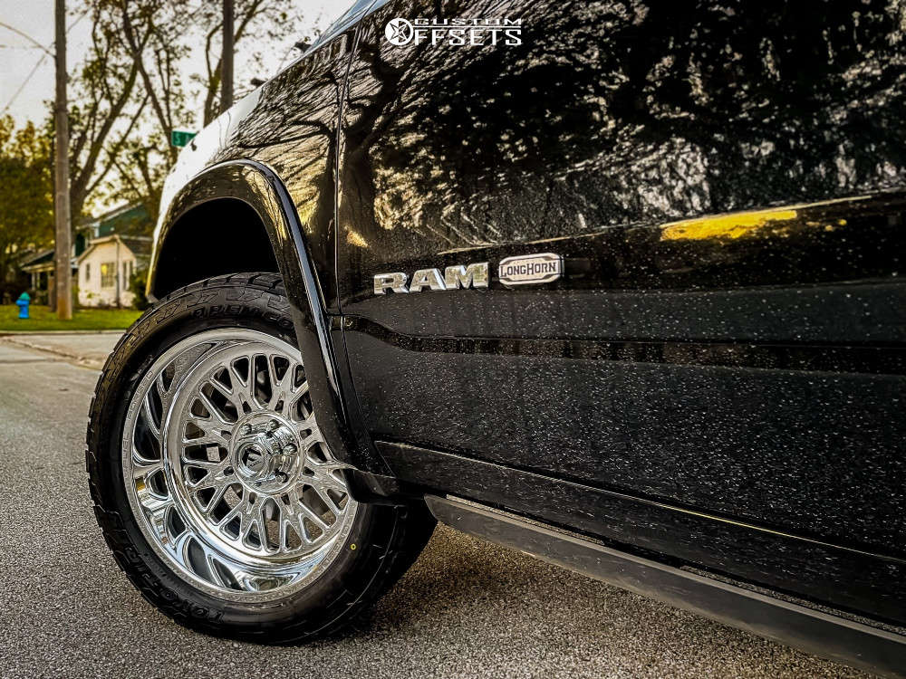 2020 Ram 1500 with 22x10 -18 Fuel Forged Ff104 and 305/45R22 Toyo Tires ...