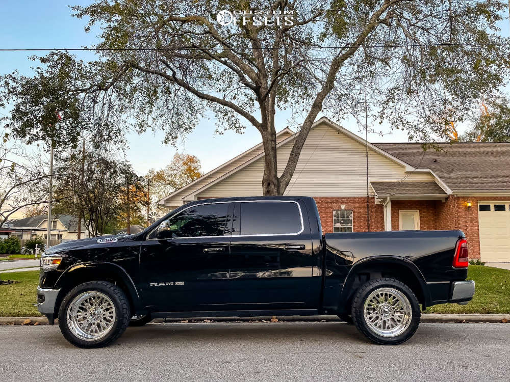 2020 Ram 1500 with 22x10 -18 Fuel Forged Ff104 and 305/45R22 Toyo Tires ...