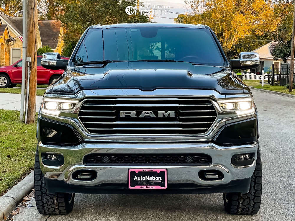 2020 Ram 1500 with 22x10 -18 Fuel Forged Ff104 and 305/45R22 Toyo Tires ...