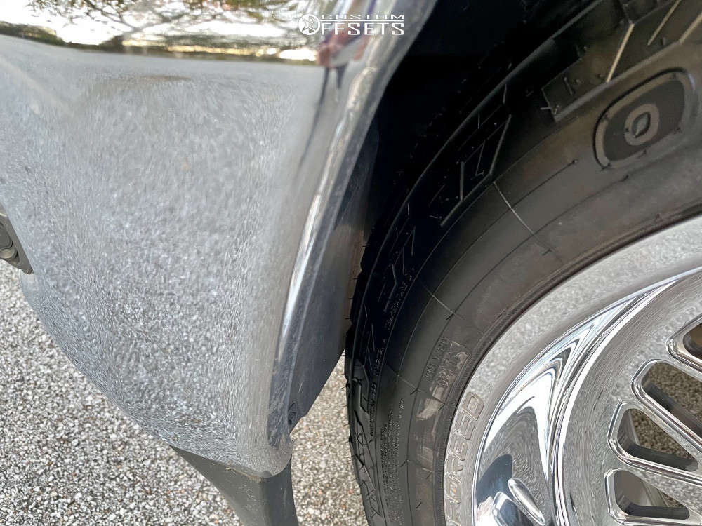 2020 Ram 1500 with 22x10 -18 Fuel Forged Ff104 and 305/45R22 Toyo Tires ...