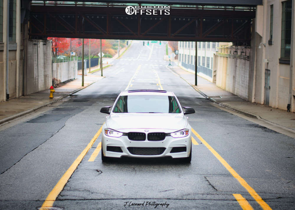 2012 BMW 328i with 19x8.5 35 Niche Vosso and 245/35R19 Achilles ATR ...