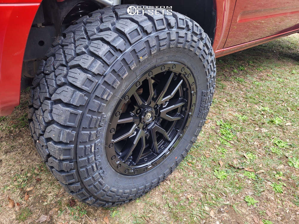 2014 Nissan Frontier with 18x9 20 Fuel Rebel and 33/12.5R18 Kenda ...
