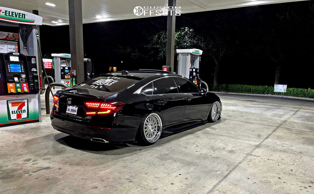 2019 Honda Accord with 20x10 30 Rennen Csl-5 and 225/35R20 Fullway ...