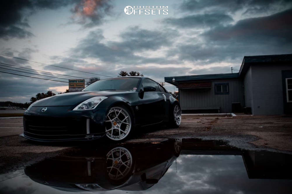 2007 Nissan 350Z with 19x9.5 40 Rotiform Forged Kps and 235/45R19 ...