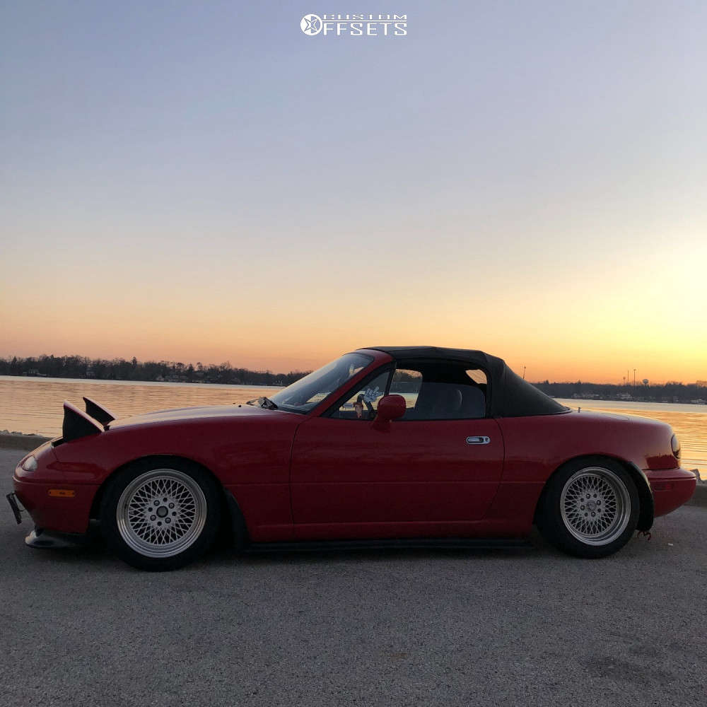 1995 Mazda Miata with 15x8 25 F1R F01 and 195/50R15 Hankook Ventus V2 ...