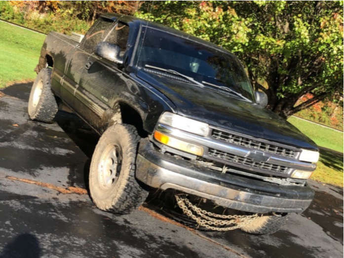 2001 Chevrolet Silverado 1500 with 17x9 -6 Pro Comp 1069 and 35/12.5R17 ...