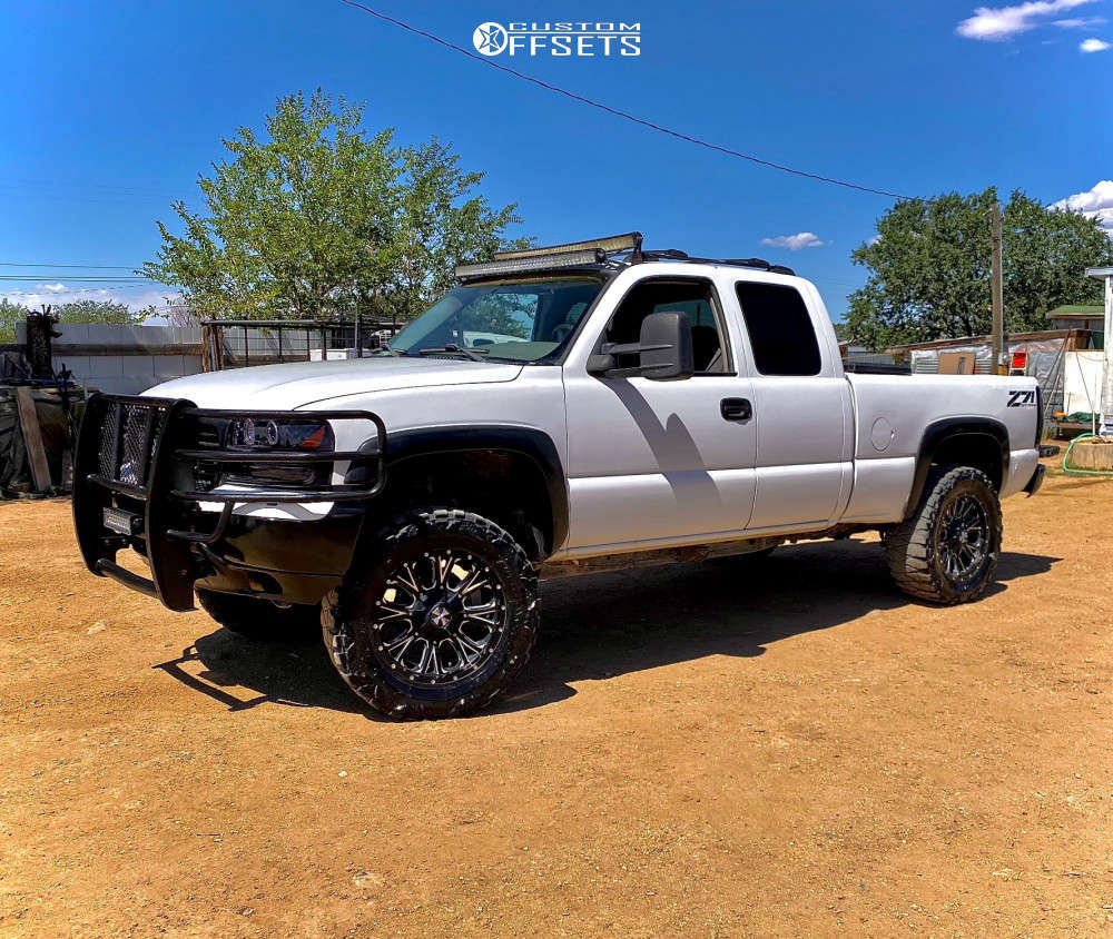 2002 GMC Sierra 1500 with 20x9 0 Cali Offroad Americana and 35/12.5R20 ...