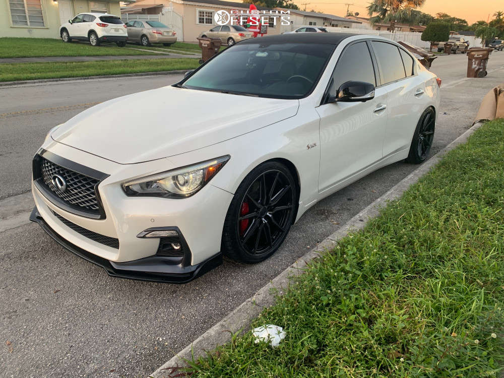 2018 INFINITI Q50 with 20x9 32 Vossen Hf3 and 245/35R20 Sumitomo ...