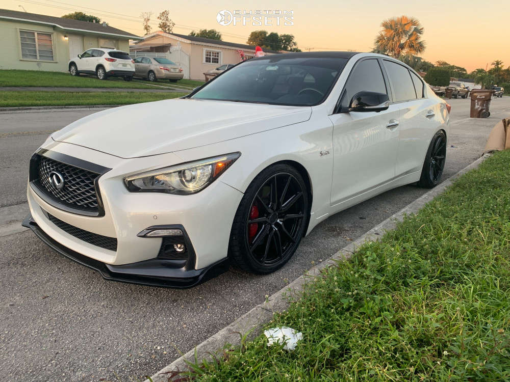 2018 INFINITI Q50 with 20x9 32 Vossen Hf3 and 245/35R20 Sumitomo ...