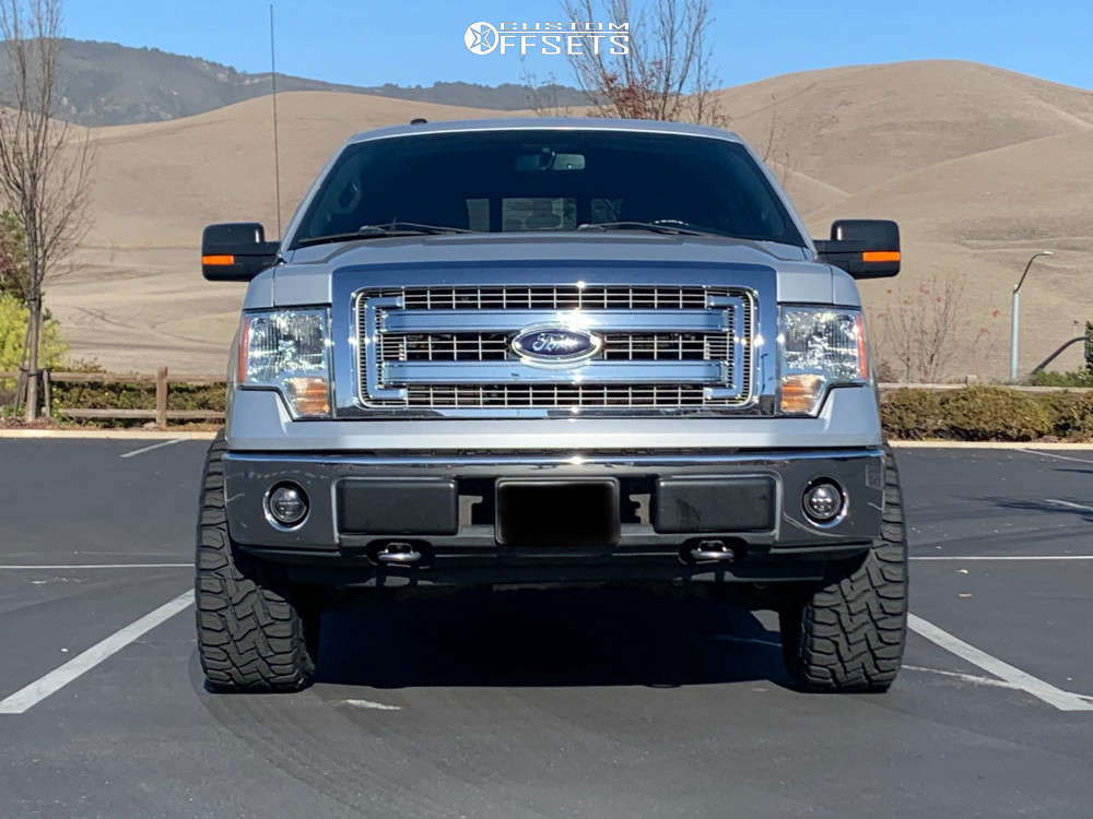 2013 Ford F-150 with 18x9 1 Fuel Octane and 33/12.5R18 Toyo Tires Open ...