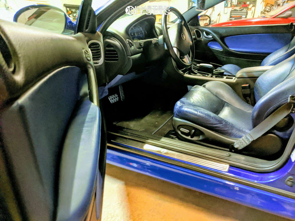 2005 Pontiac GTO with 18x8.5 35 JNC Jnc026 and 235/45R18 Milestar Ms932 ...